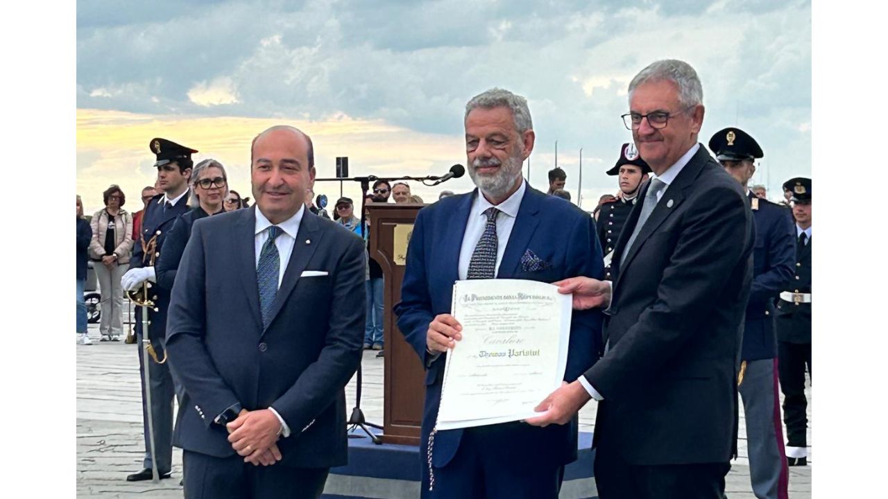 Thomas Parisini Cavaliere al Merito della Repubblica Italiana ...